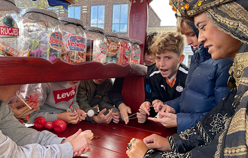 Sinbad & Aladdin en de Magische Kar De Oosterse Magiërs Sinbad & Aladdin